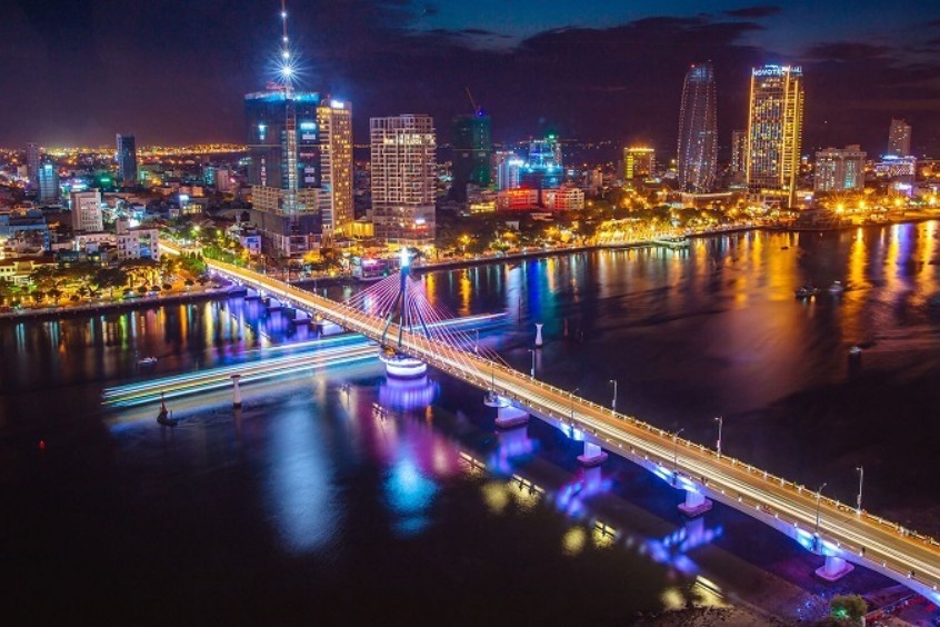 Cầu sông Hàn Đà Nẵng với cơ chế quay ngang 90 độ độc đáo